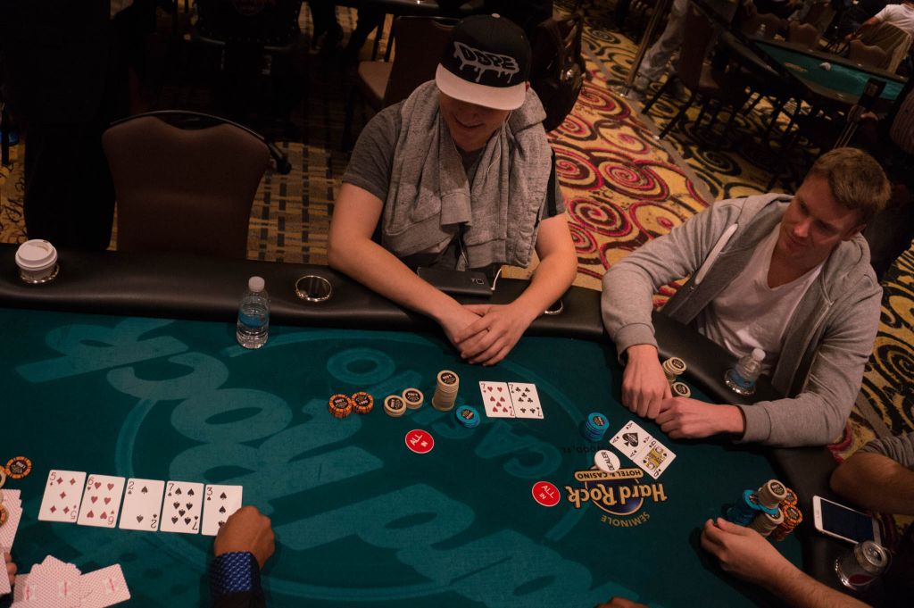 Event 22: Alex Rocha Loses Flip; Out in 16th | Seminole Hard Rock ...