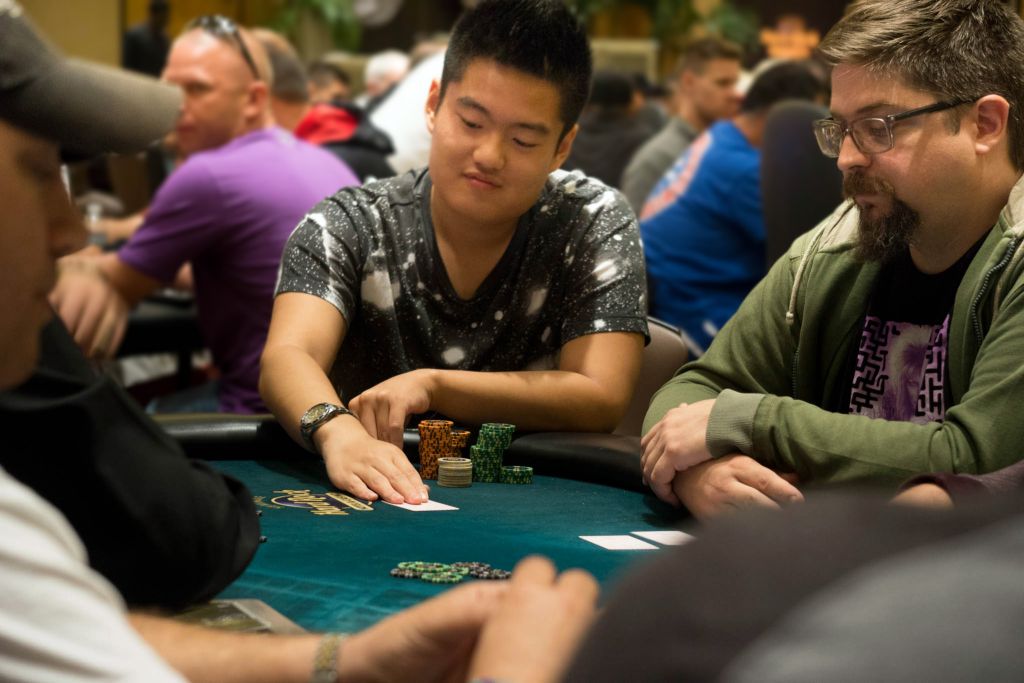 Event 1 Day 1E: Tony "King" Li Leads Early | Seminole Hard Rock ...