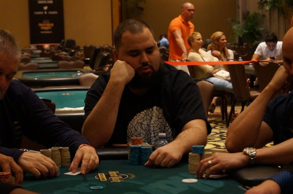 Event 10: Chris Hunichen Picks Off a Bluff | Seminole Hard Rock ...