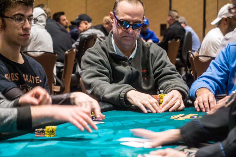 Championship Day 1A: Mitch Gashofsky Cracks Aces to Knock Out a Player ...