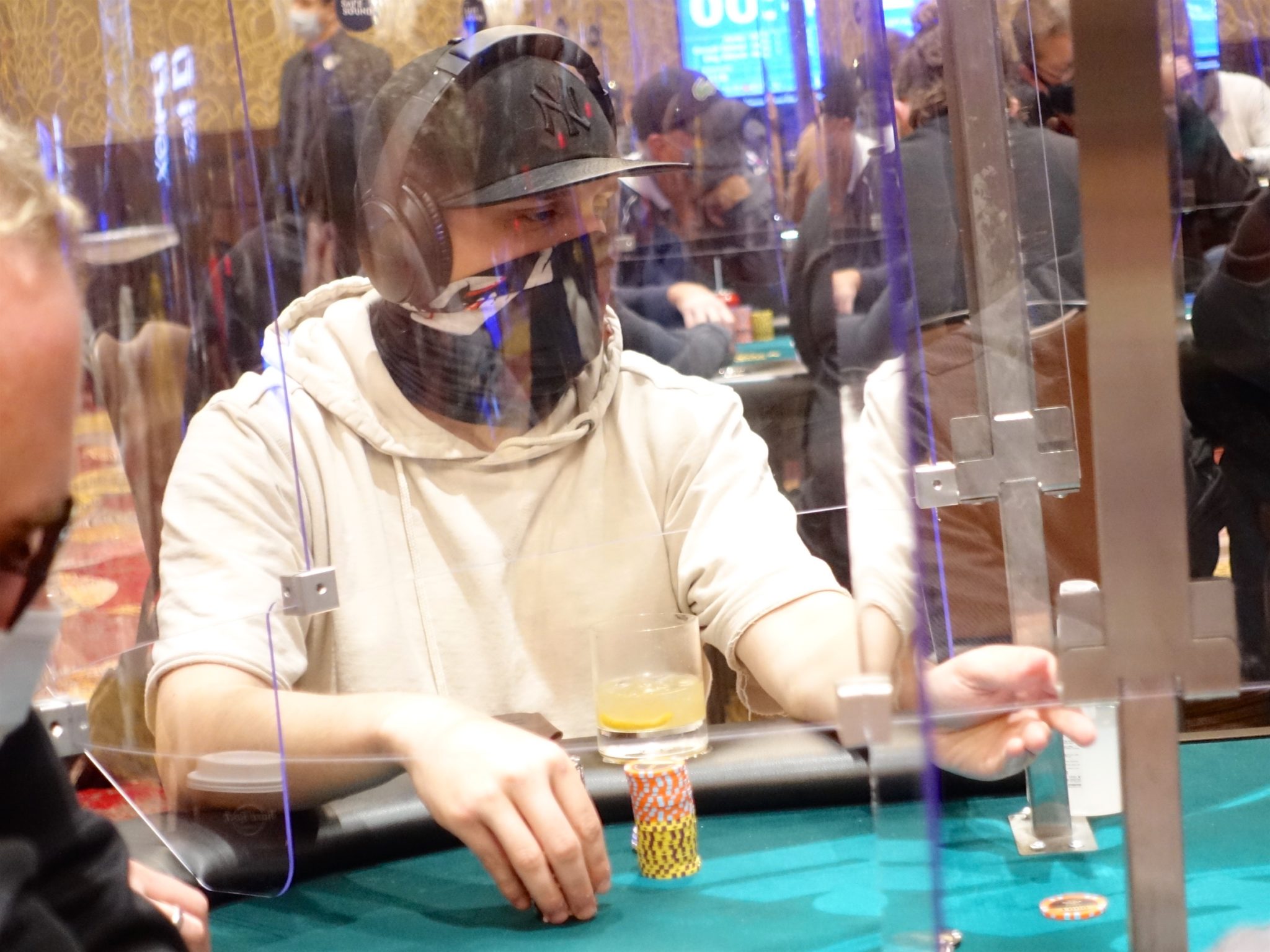 Championship Day 1B: Alex Rocha Wins with a Higher Flush | Seminole ...