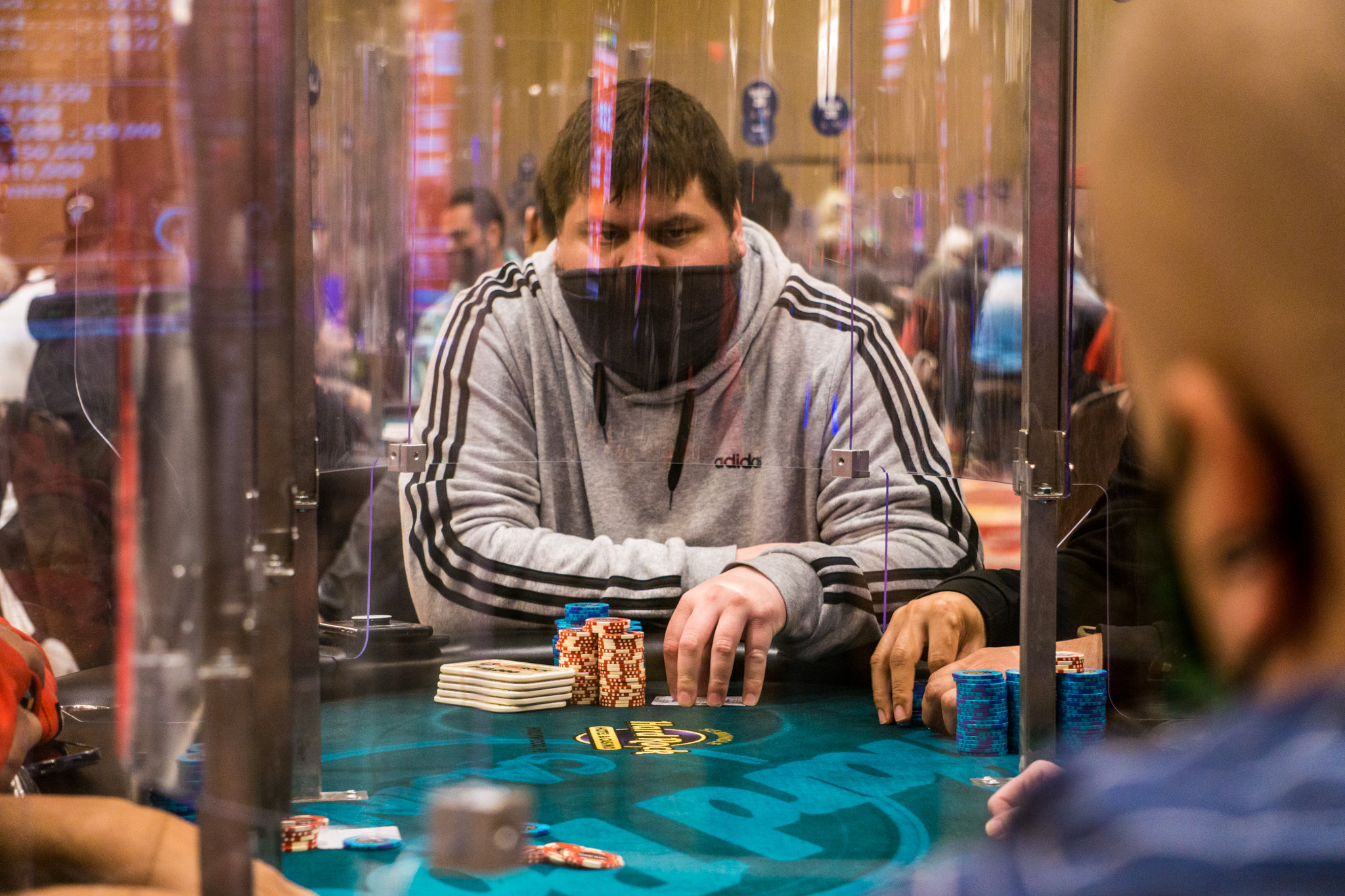 Event 1: Matt Ploof Out in 13th; Jesse Lonis Eliminated in 12th by ...