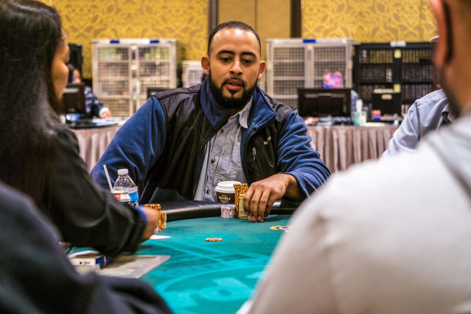 Event 1 Flight A: Chris Perry Leads at the Break with 188,500 ...