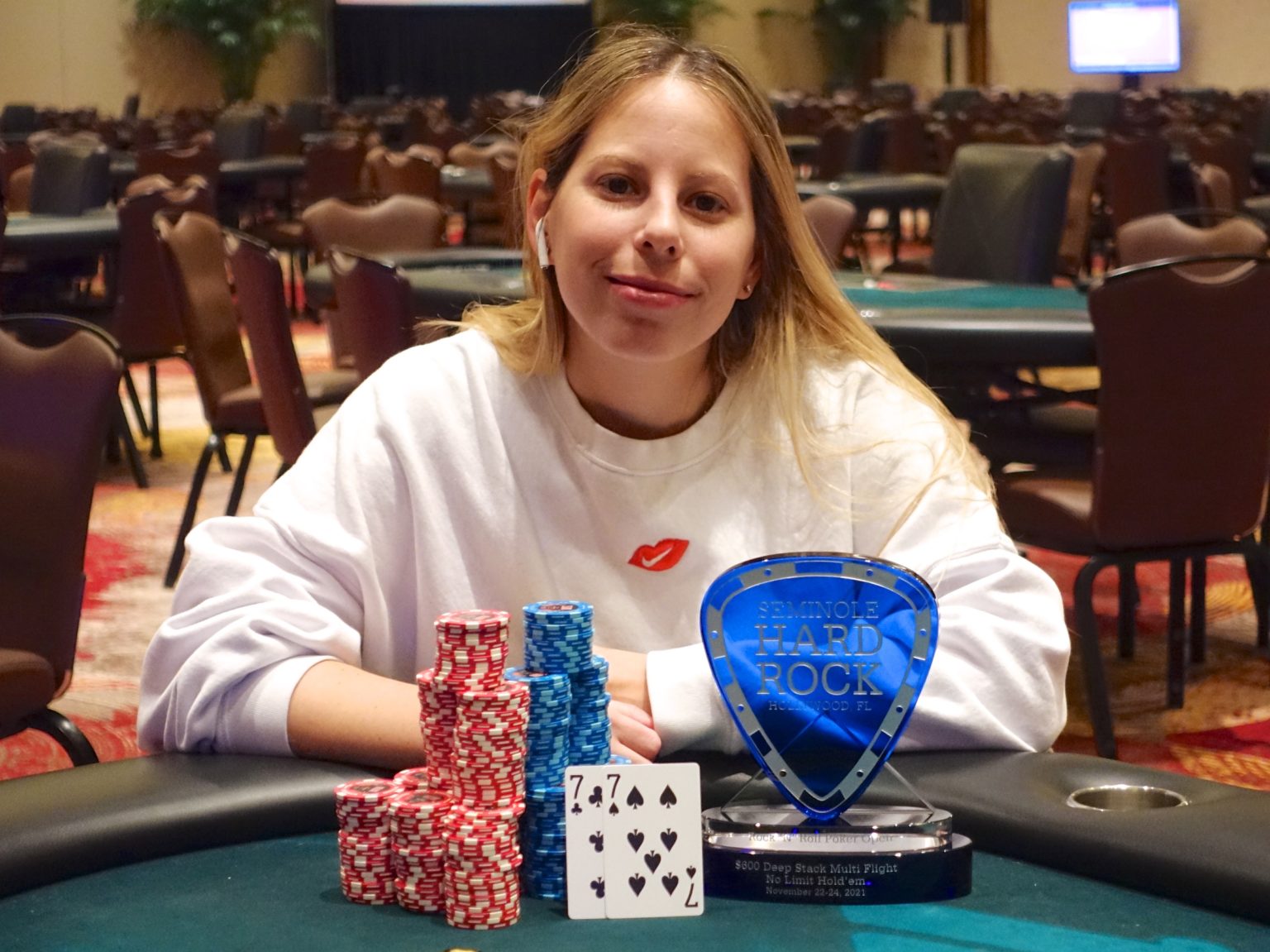 Event 10: Loni Hui Wins ($85,355); Neil Zonenashvili Finishes as Runner ...