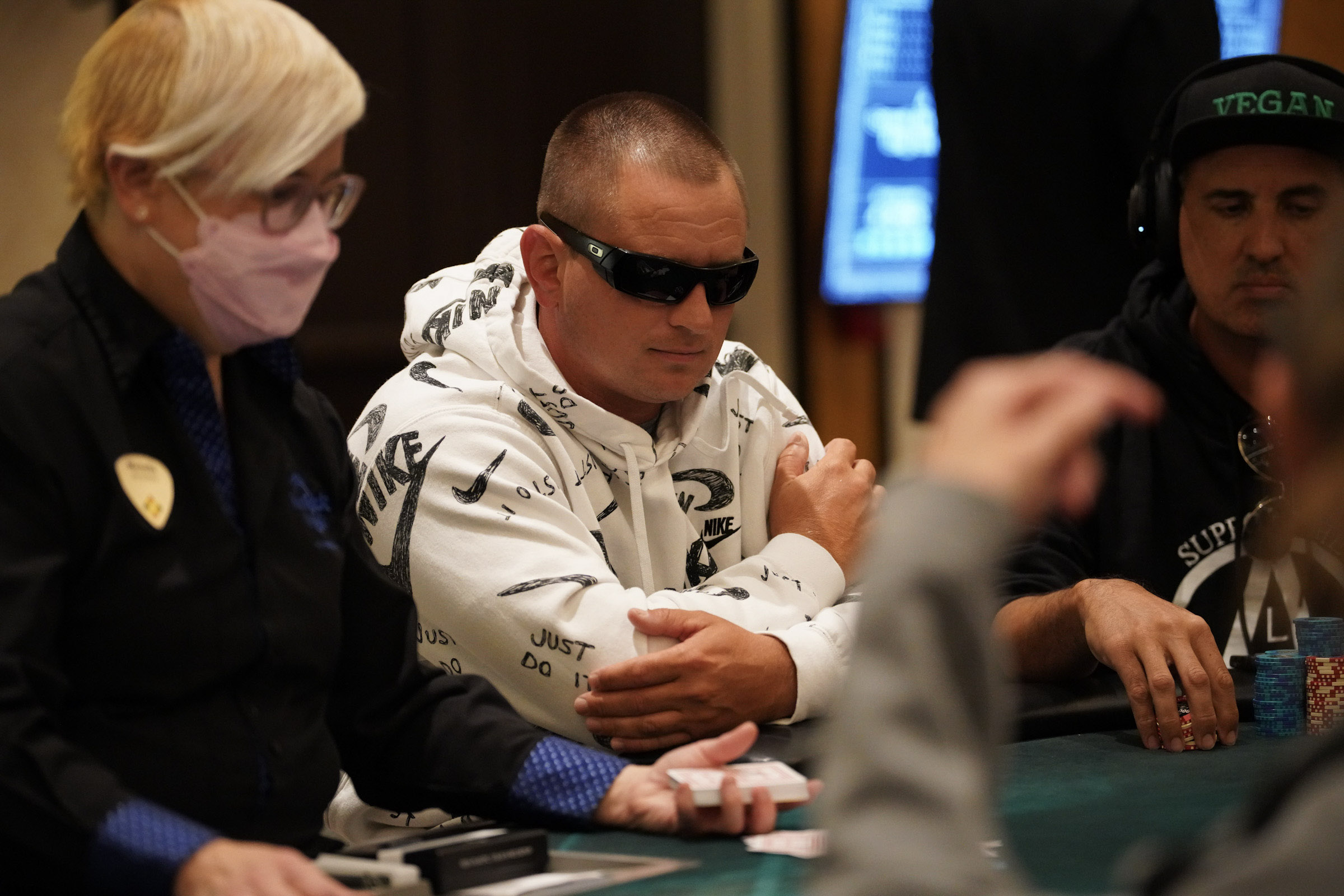 Event 15: Sergey Glagolev Eliminated in 23rd Place by Peter Muhlbek ...