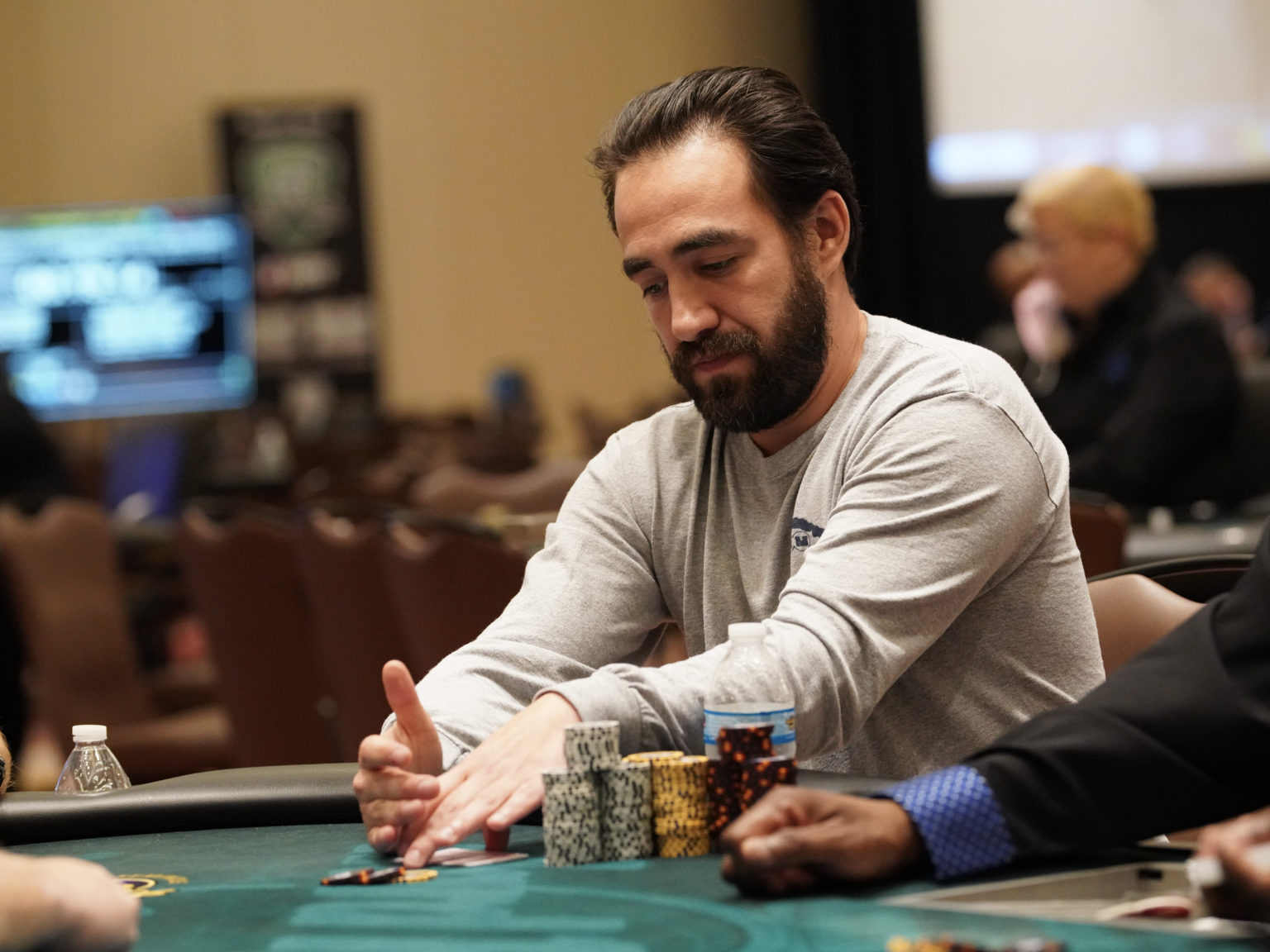 Event 28: Steven Steinmetz Leads the Field at the Break with 284,000 ...