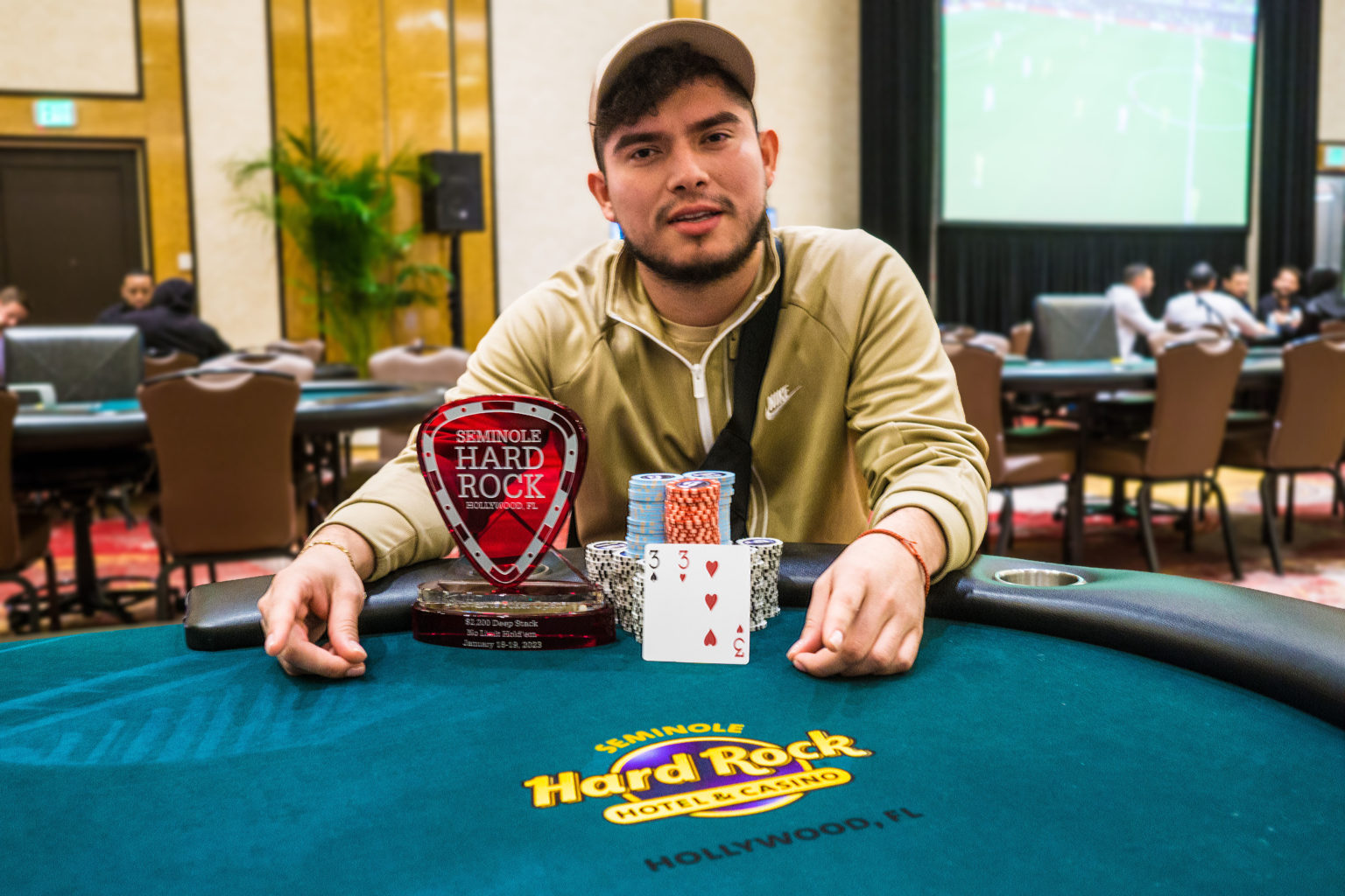 Aaron Flores Caps Off a Great Week With a Trophy on His Mom's Birthday ...