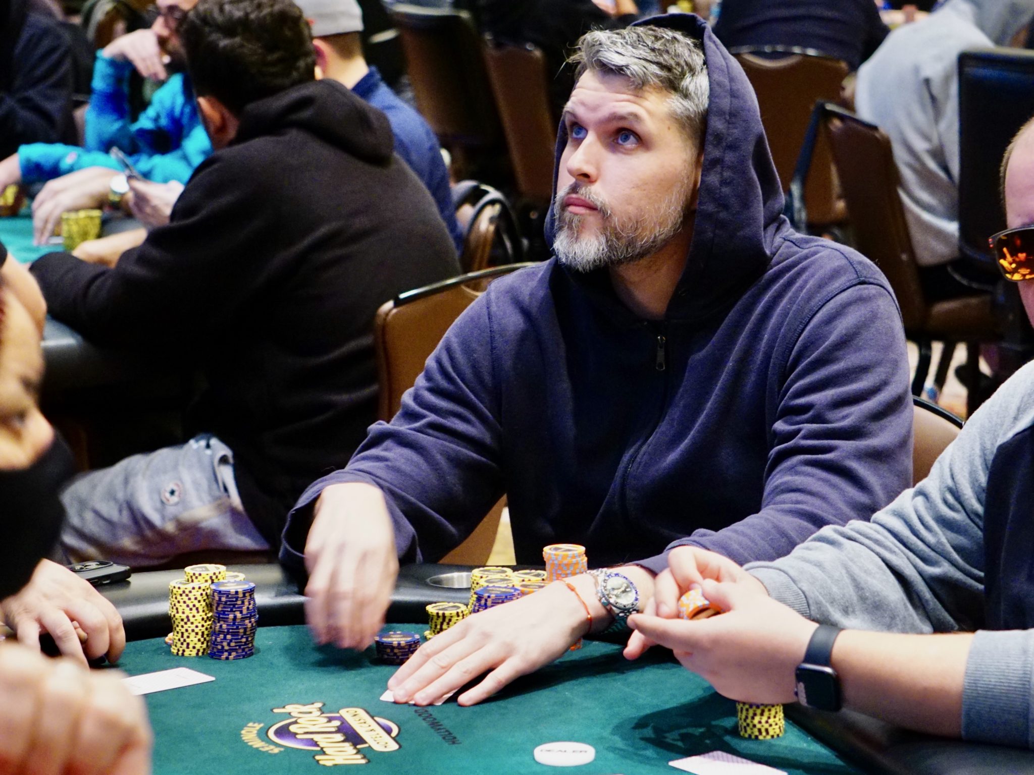 Championship: Brian Scott Leads the Field at the Break with 1,865,000 ...