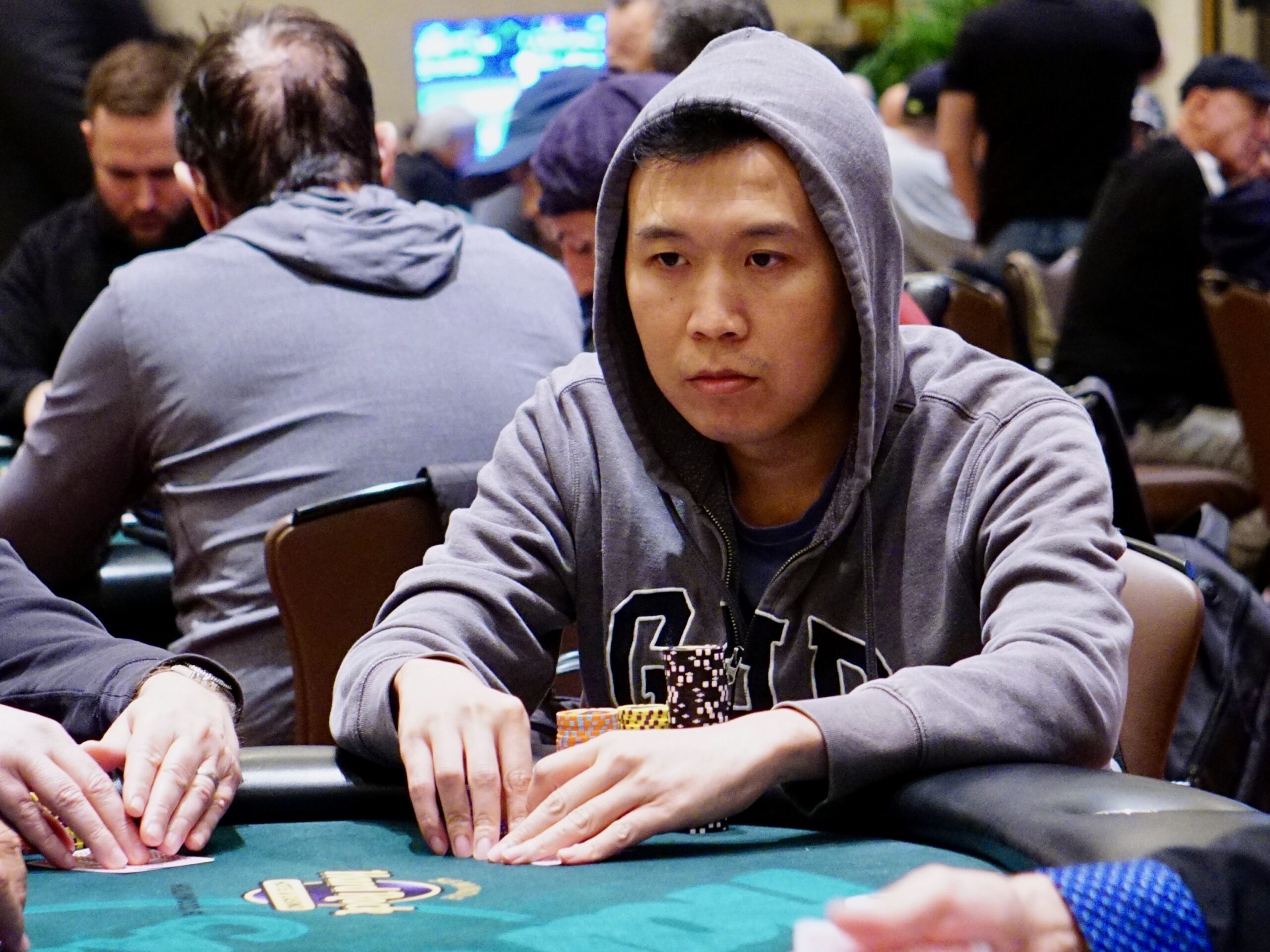 Championship Day 1B: Naing Thu Knocks Out a Player to Reach 350,000 ...