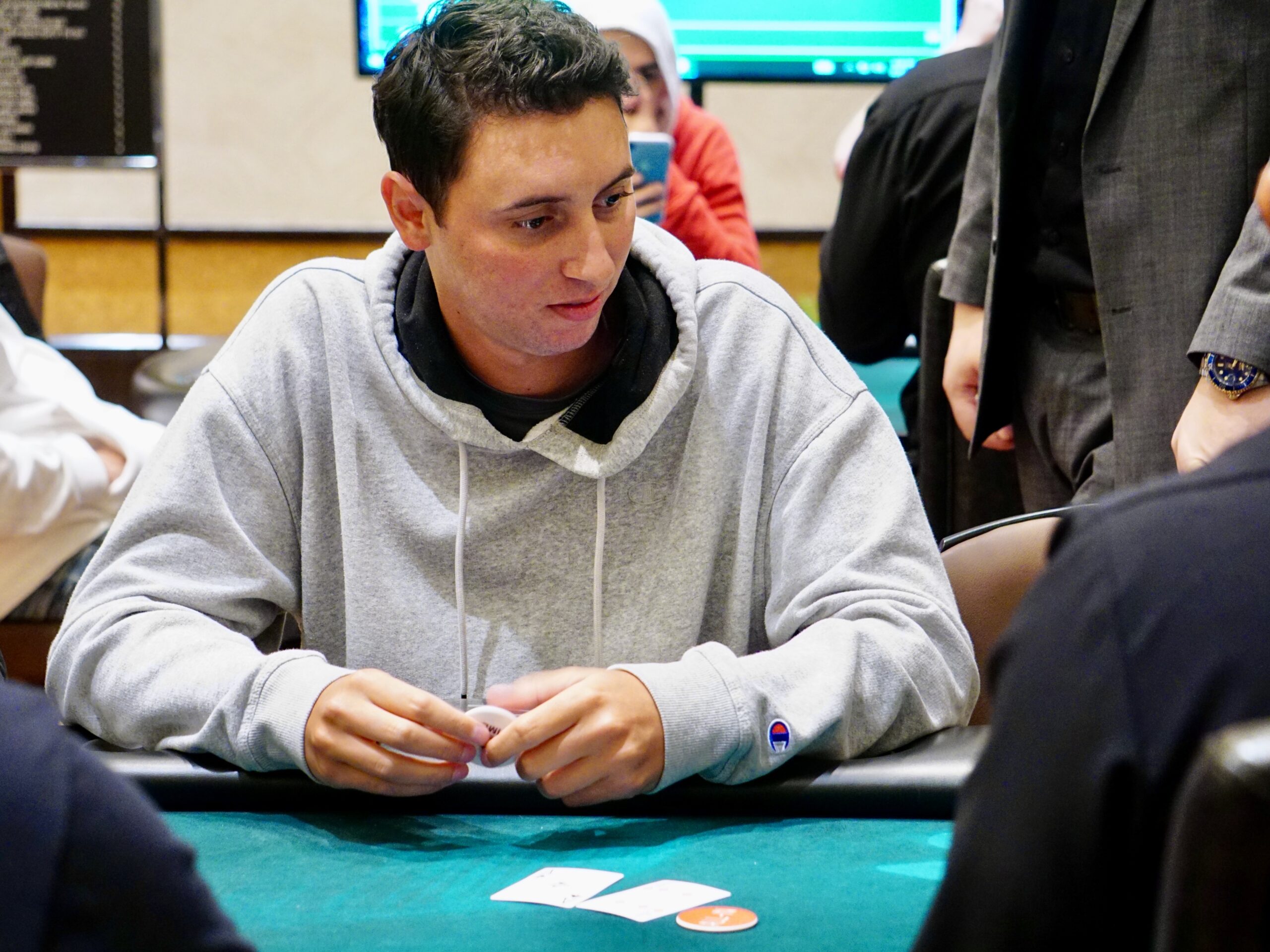 Event 33: Frank Funaro Eliminated by Mike Vanier on the Money Bubble ...