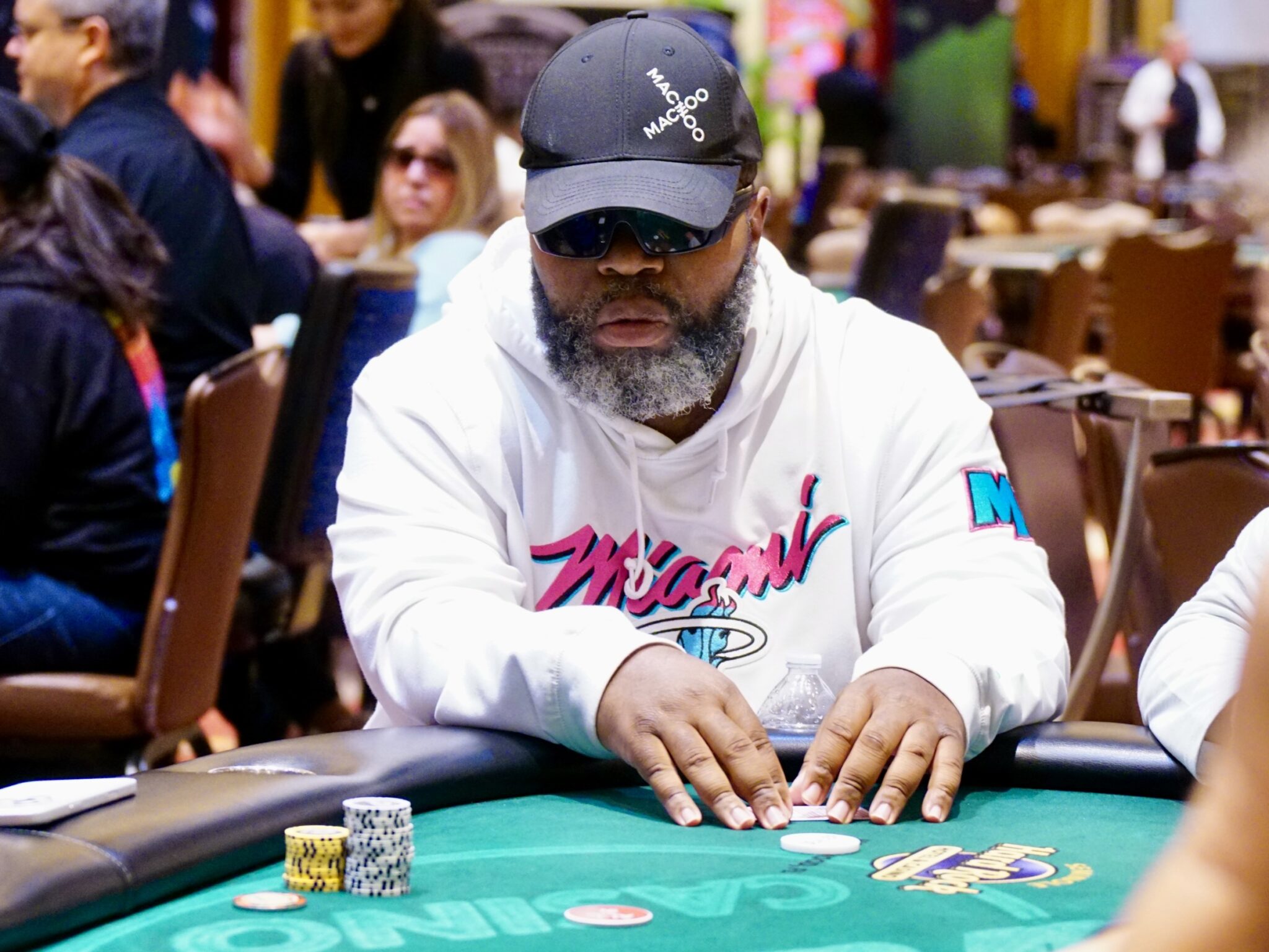 Event 3: Christopher Buggs Eliminated on the Money Bubble by Altabal ...